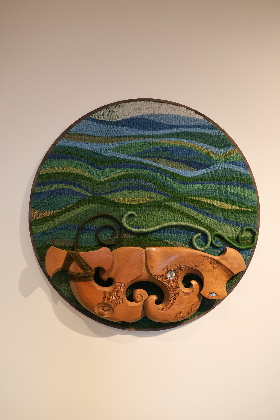 Vivienne Mountfort and Riki Manuel, Mango Pare (Hammerhead Shark Design ...